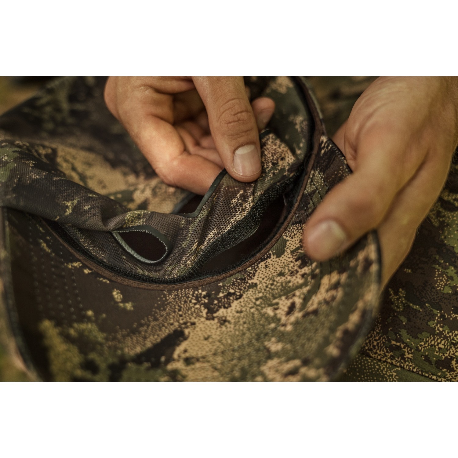 Sapca HARKILA Deer Stalker Camo W/Mesh (1801150)